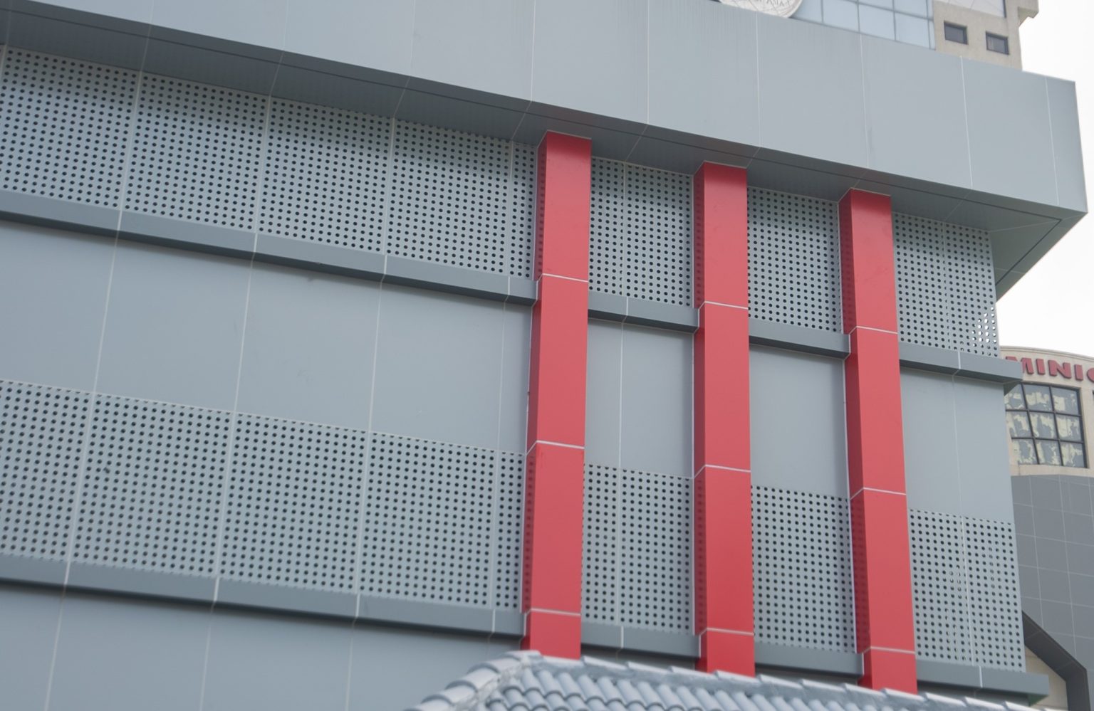 ACP Installation: Hospital Cladding - Alutech